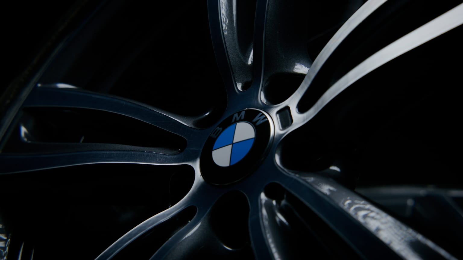 Explore Our Gallery - Bespoke Wheels Tailored To You | Rolling Rims